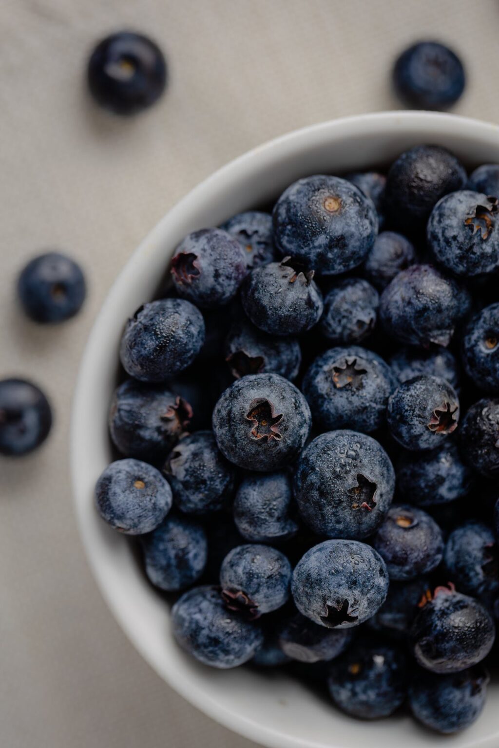 Exfoliating Blueberry Treatment Mask Recipe | Ingrid Raphael